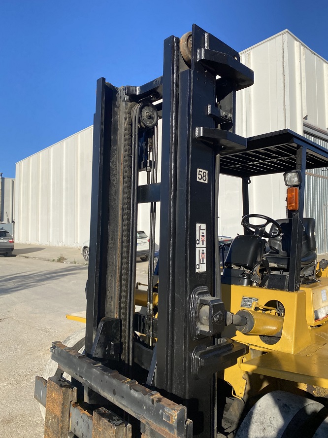 CATERPILLAR DP80 | Carretilla elevadora de ocasión