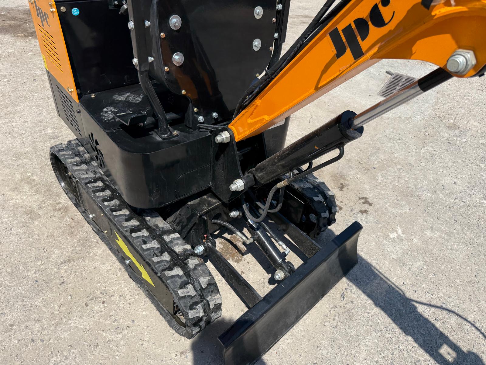 JPC HT12 **NEW** | Mini excavator used